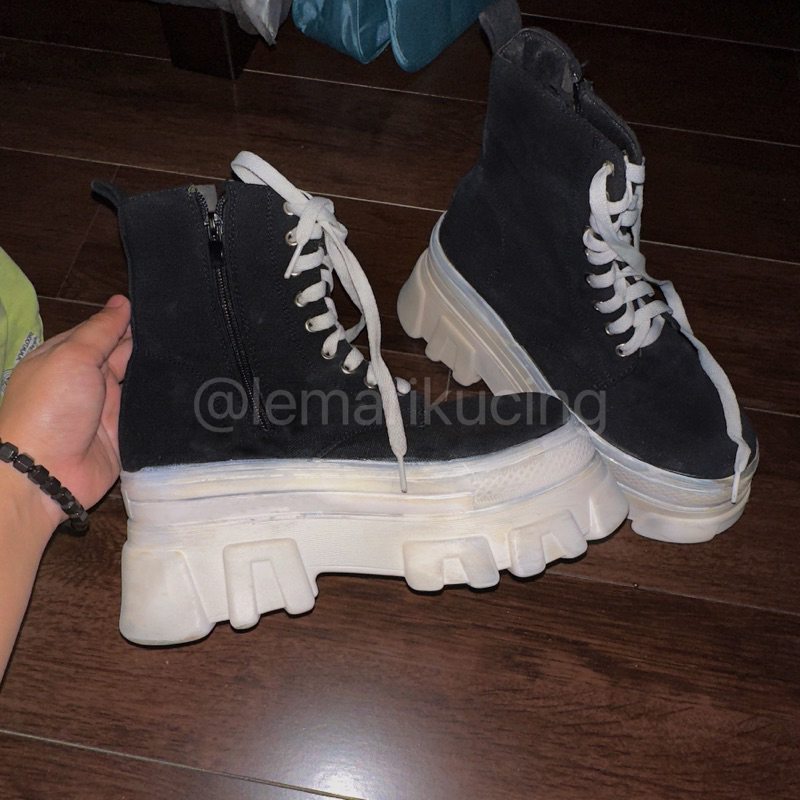 Jual preloved boots sneakers kw platform 7cm | Shopee Indonesia