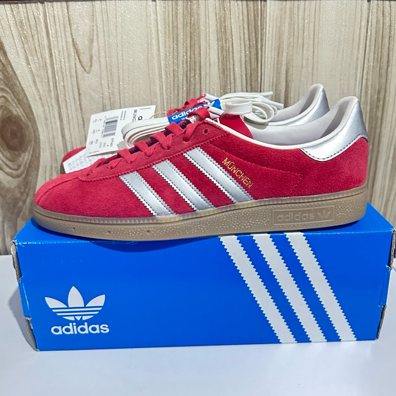 Jual ADIDAS MUNCHEN RED SCARLET (JAMINAN 100% ORIGINAL) | Shopee Indonesia