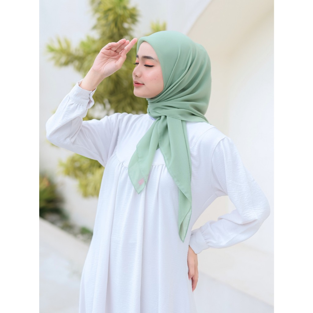 Jual HIJAB SEGIEMPAT BELLA SQUARE POLLYCOTTON PREMIUM 115x115 CM ...