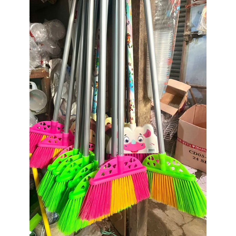 Jual SAPU LANTAI SENAR NILON/SAPU PLASTIK/SAPU KARAKTER | Shopee Indonesia