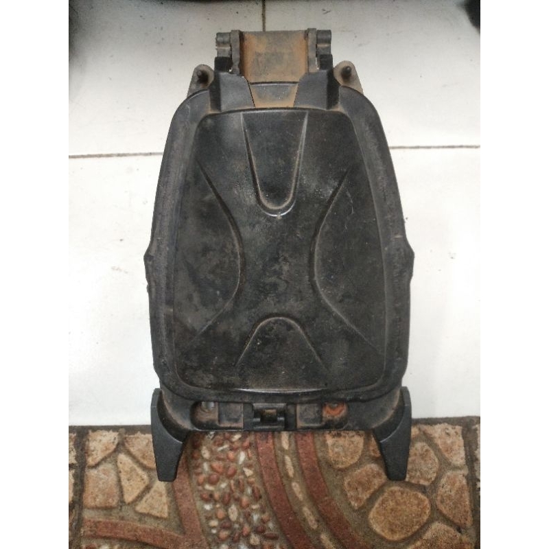 Jual Box bagasi tempat aki bawah jok beat karbu | Shopee Indonesia
