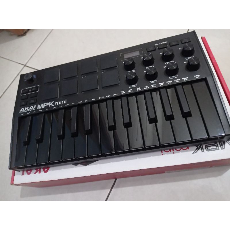 Jual MidiController Akai MPK Mini | Shopee Indonesia
