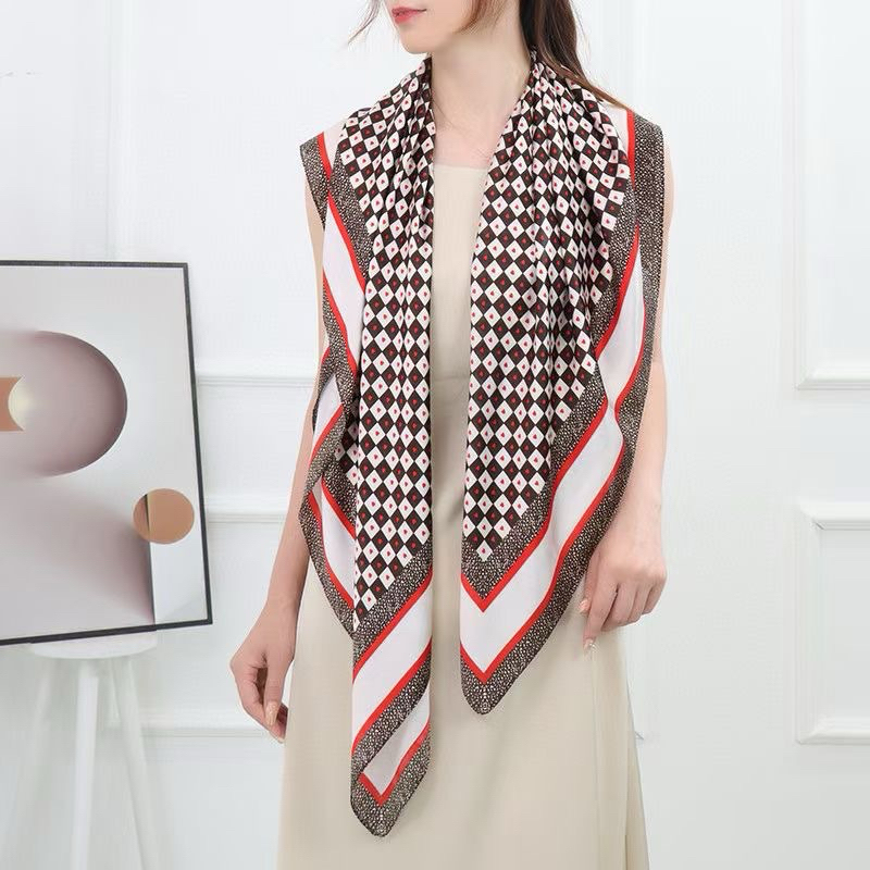 Jual Syal Scarf Hijab Motif Kotak-kotak “110x110”cm | Shopee Indonesia