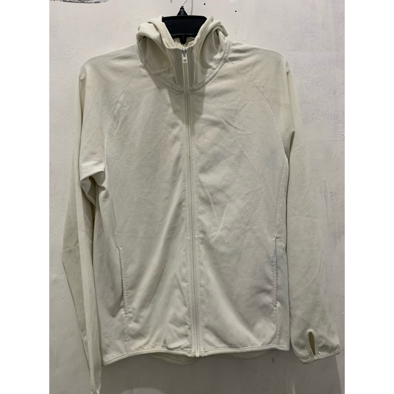 Jual uniqlo running | Shopee Indonesia