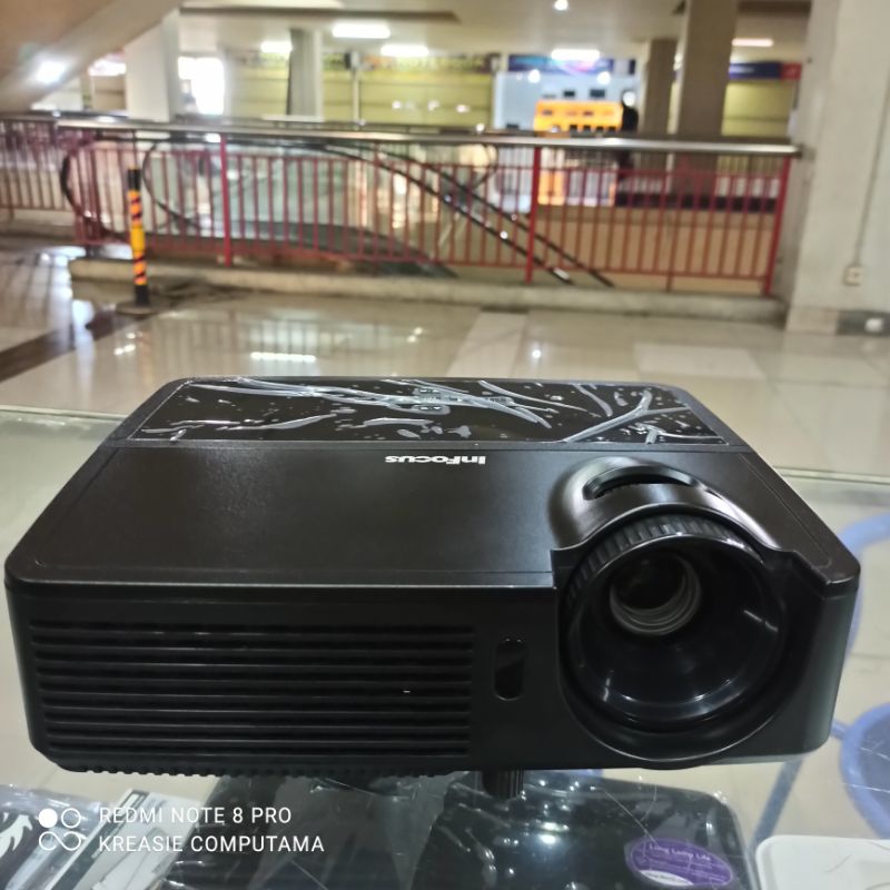 Jual PROYEKTOR INFOCUS IN2124 SECOND BAGUS | Shopee Indonesia