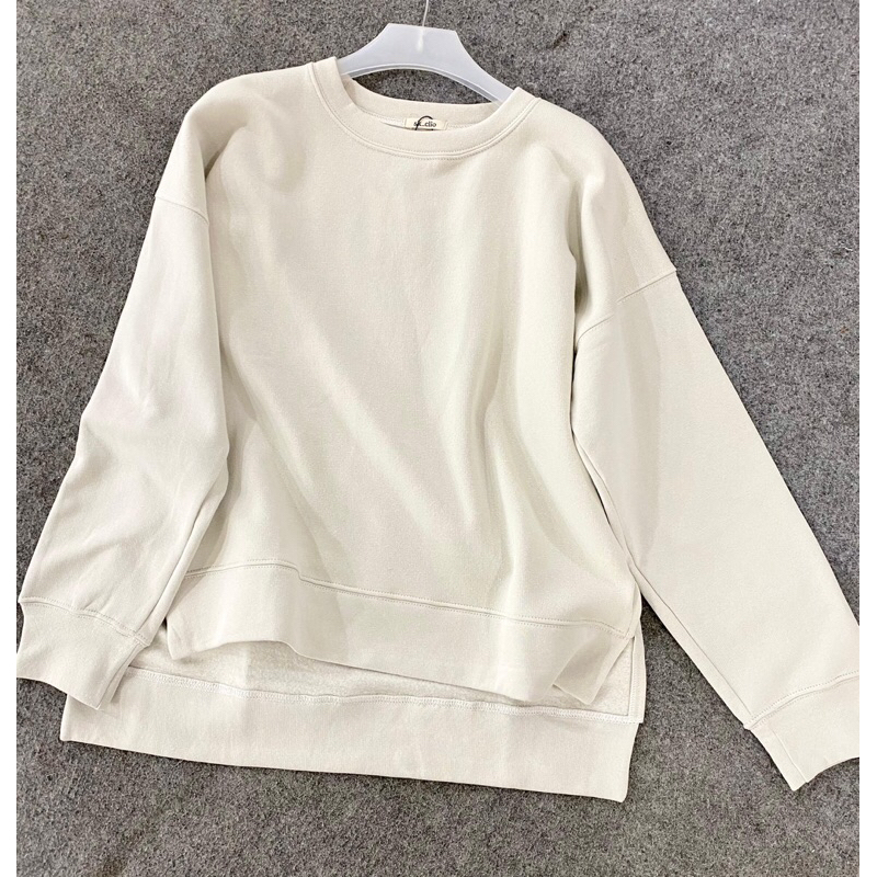 Jual SWEATER BASSIC SK CLLO OVERSIZE | Shopee Indonesia