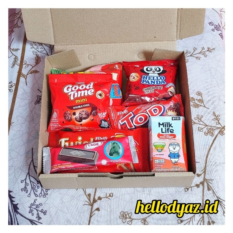 Jual HAMPERS SNACK MERAH UNTUK KADO ANAK / ULANGTAHUN / WISUDA ...