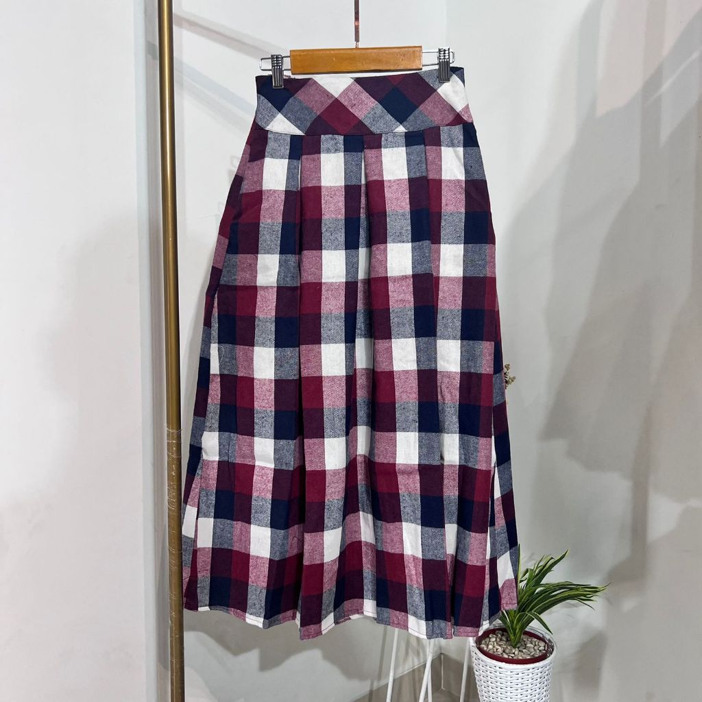 Jual ROK 7/8 MIDI / ROK MIDI KOTAK / ROK MIDI KOREAN / ROK MIDI WANITA ...