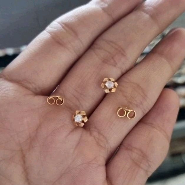 Jual Giwang Tusuk variasi bunga Btad 1 Emas kadar 8 karat ...