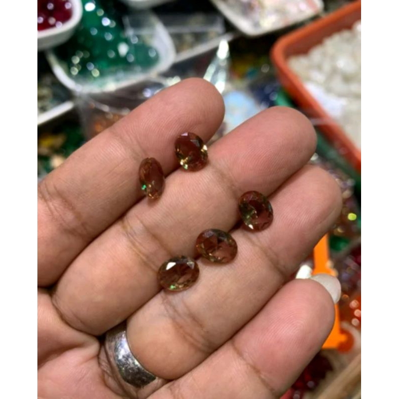 Jual Batu Zultanite Brown Non Color Changing Ukuran 9 x 7 mm | Shopee ...