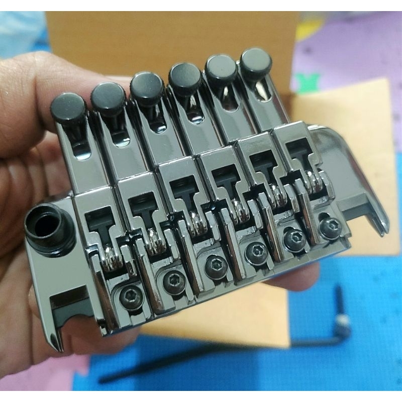 Jual Tremolo Gitar Edge Zero Spring/pir Cosmo/black nickel Ibanez ...