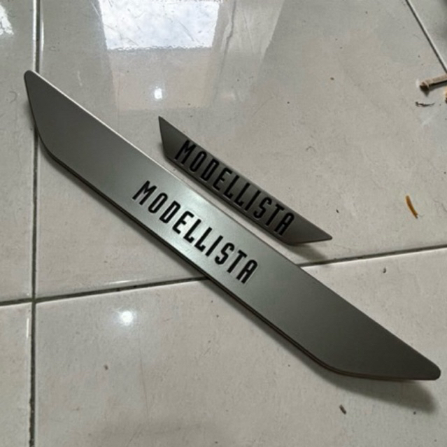 Jual emblem body kit modellista innova zenix original | Shopee Indonesia