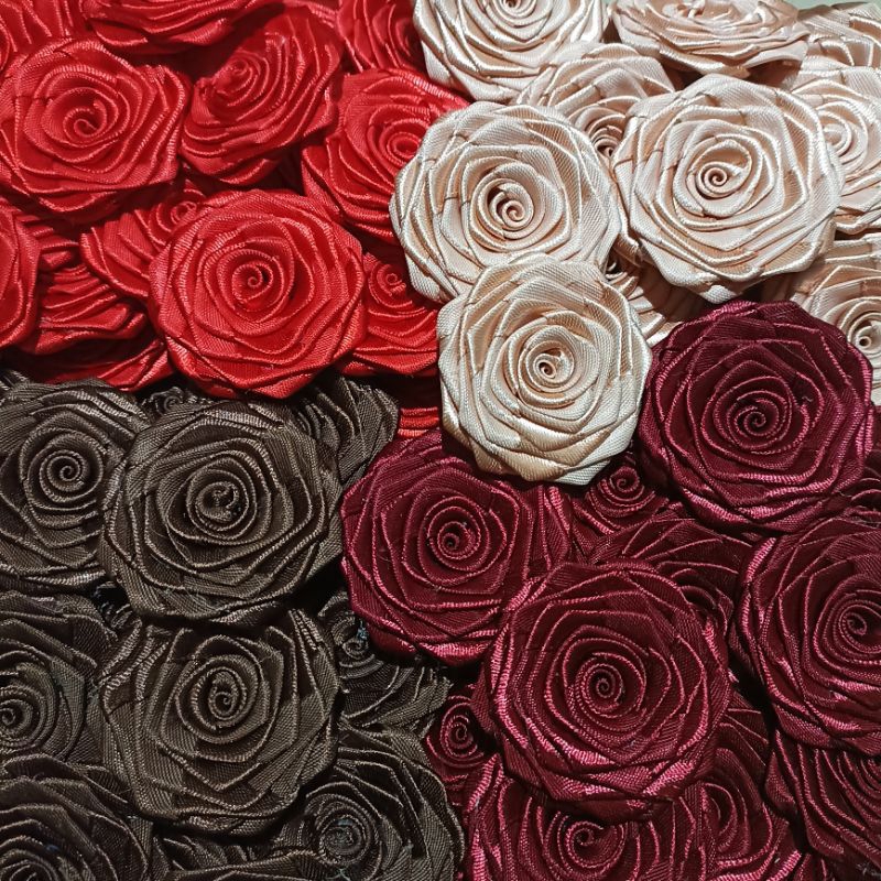 Jual Aplikasi Bunga Mawar Lilit/Lipat Variasi Merah Terbuat dari Pita ...