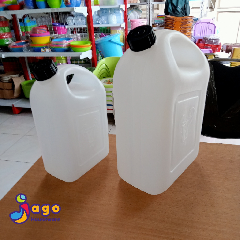 Jual Jerigen 5 lt dan Jirigen 2.5 Liter Putih Segel + Tutup, Jerry Can ...