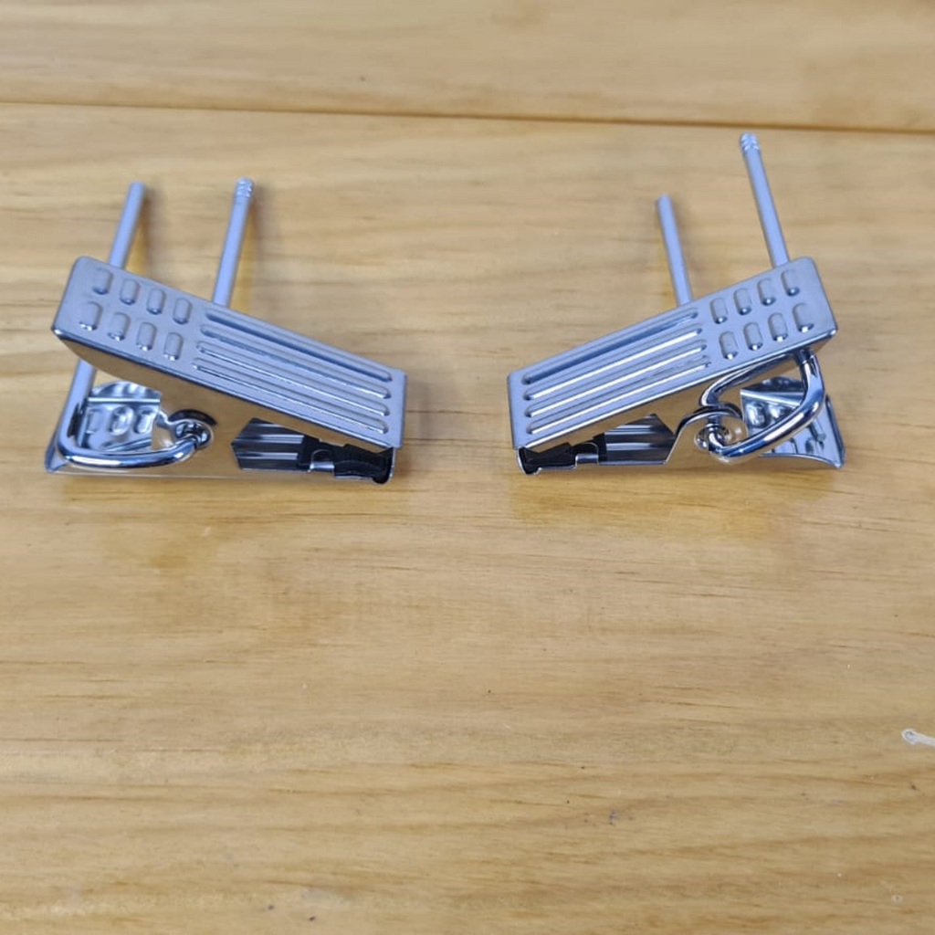 Jual Klip Jepit Besi / Plastik Saja Hanger Kayu per Pasang | Shopee ...