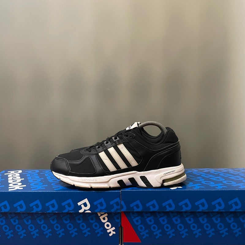 Jual 41 - Sepatu Lari Running Gym Adidas Bekas Second Adidas Equipment ...