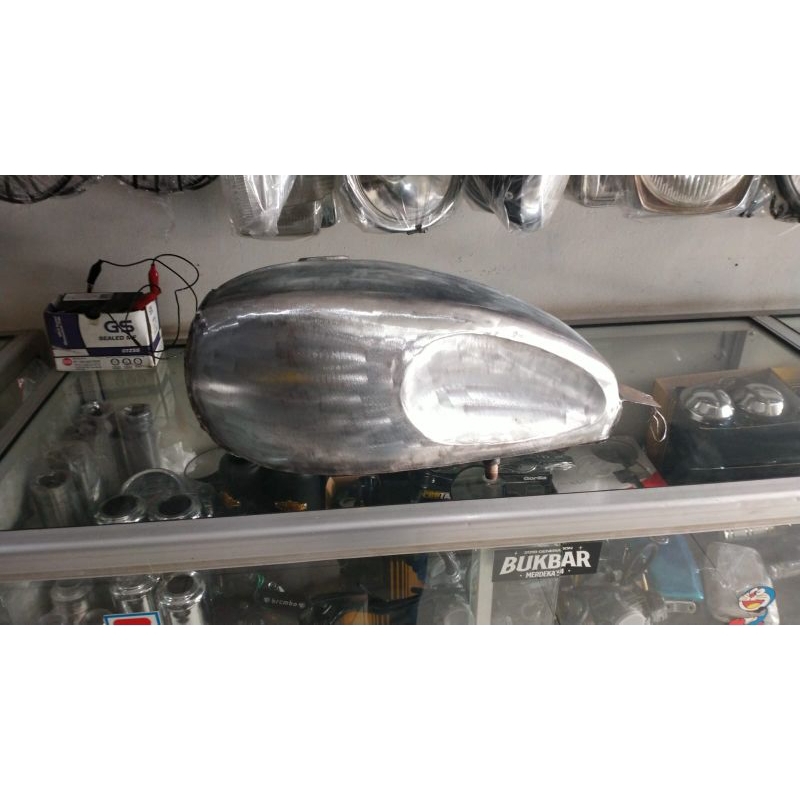Jual Tangki model Triumph, Tangki British, Tangki custom,Tangki japs ...