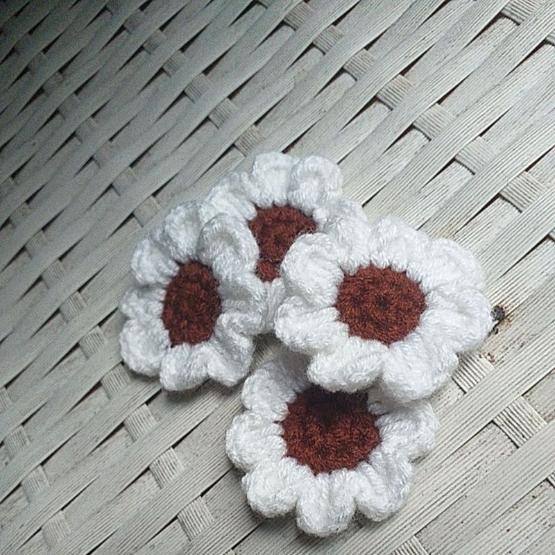 Jual Aplikasi bunga rajutan cantik gambar tempel hiasan baju | Shopee ...