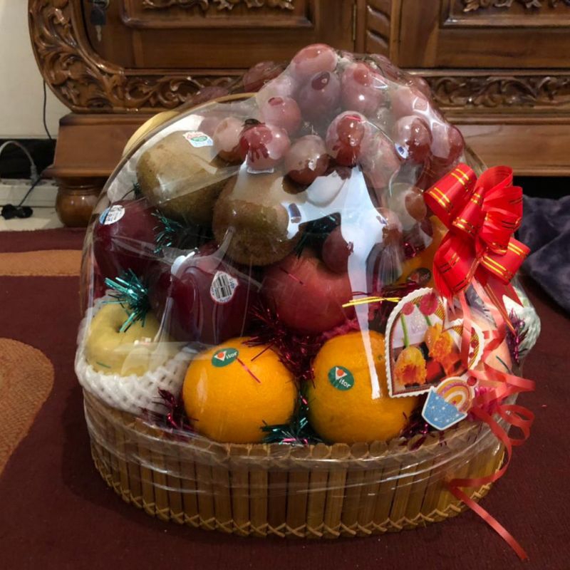 Jual PARCEL BUAH BAMBU SEDANG / Hampers Buah Bambu Sedang + free kartu ...