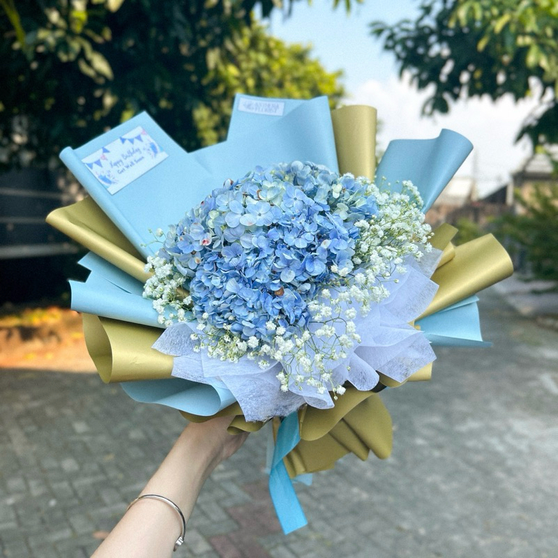 Jual Buket Bunga Hydrangea / Hortnesia dengan Baby Breath | Fresh ...