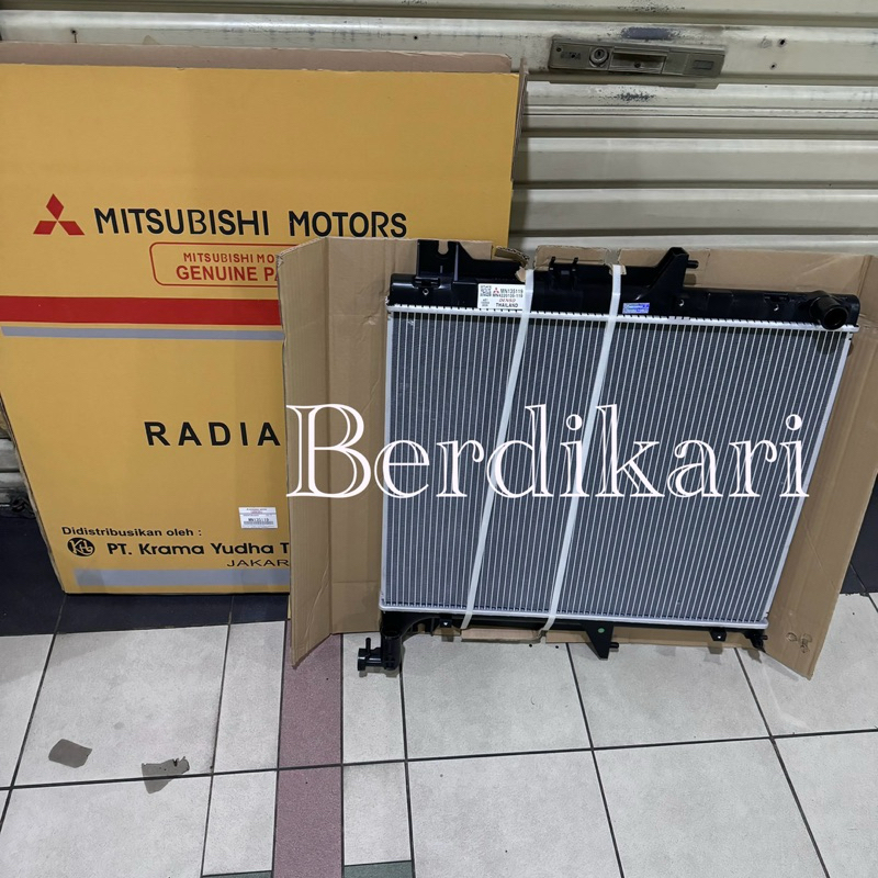 Jual RADIATOR ASSY MANUAL M/T MITSUBISHI TRITON 2.8CC KB7T MN135119 ...