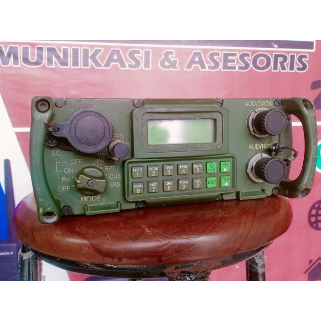 Jual Radio Rig Gendong Militer PRC Rig Buat Pajangan Buat Kolektor Rig ...