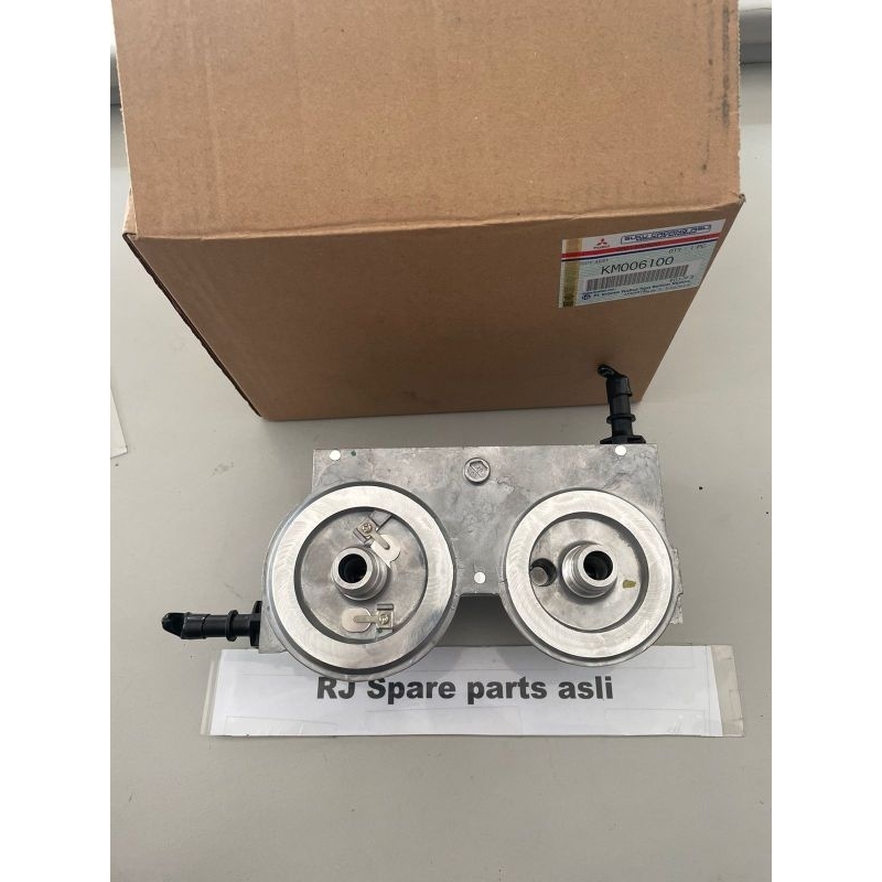 Jual Bracket / rumah dudukan filter solar Canter Euro 4 original ...