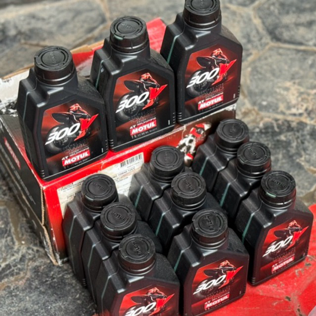 Jual oli mesin motul 300v original 300 v 1 liter | Shopee Indonesia