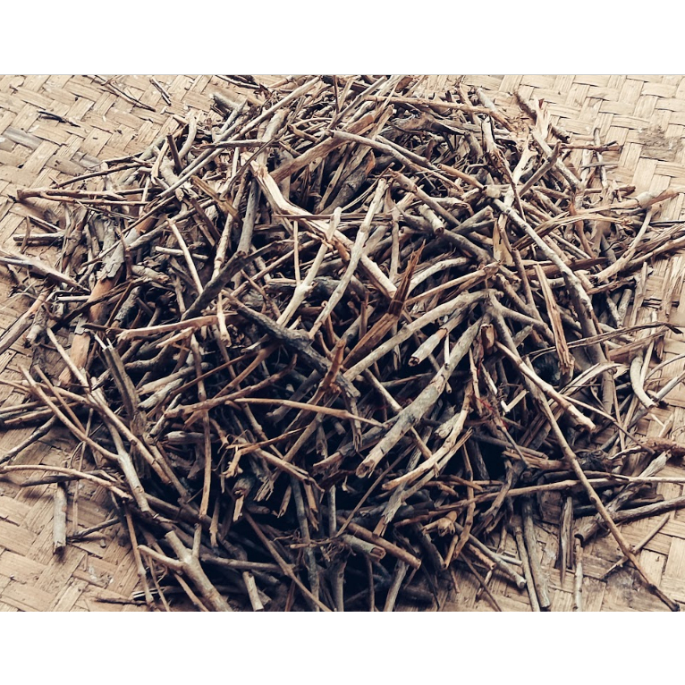 Jual Ranting Pohon Cengkeh Kering / Dahan Pohon Cengkih Kering Alami ...