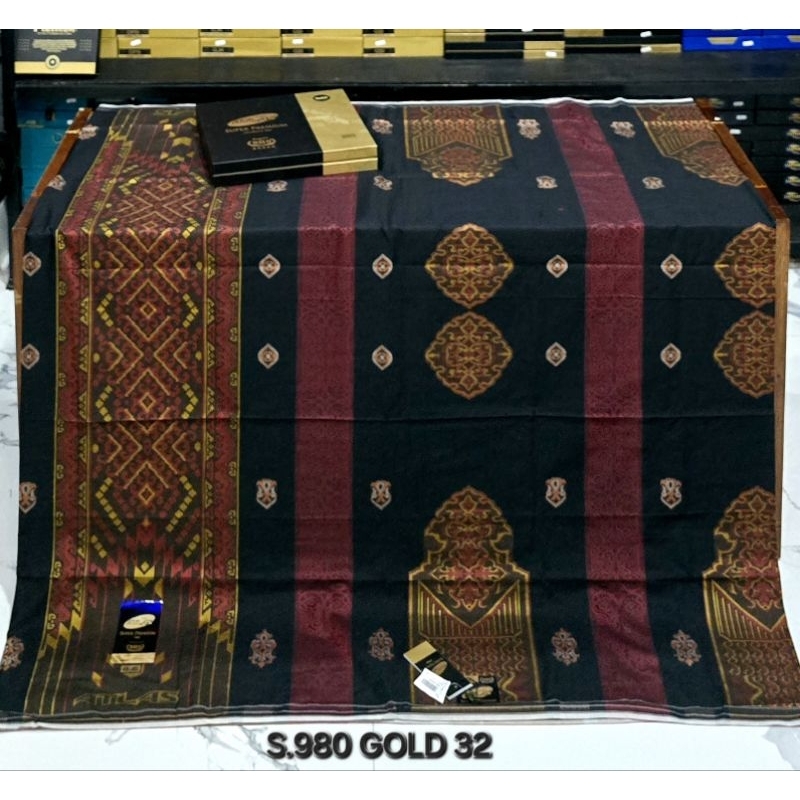 Jual SARUNG ATLAS SUPER PREMIUM 980 KUALITAS GOLD DAN SILVER (ORIGINAL) | Shopee Indonesia