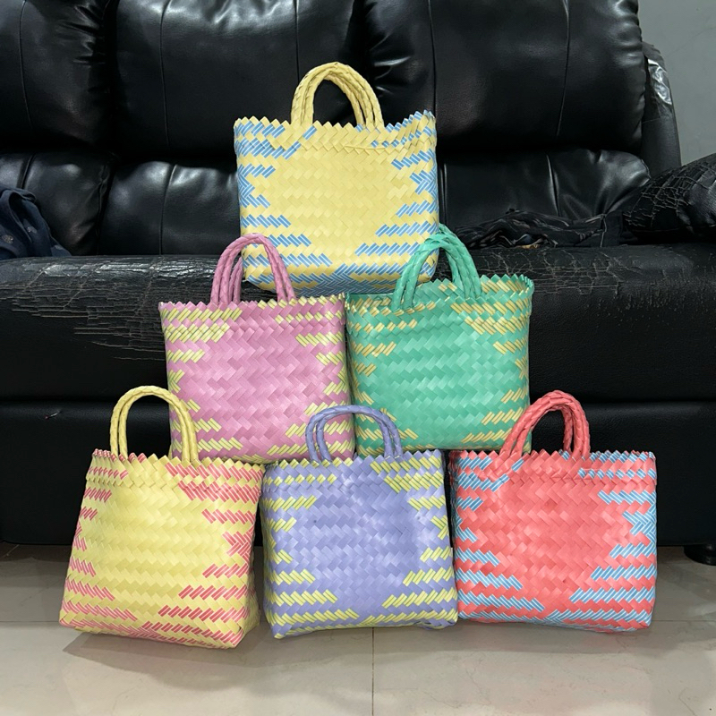 Jual Tas Anyaman Plastik Lurik/ Tas Belanja/ Tas Anyaman/ Tas Berkat ...