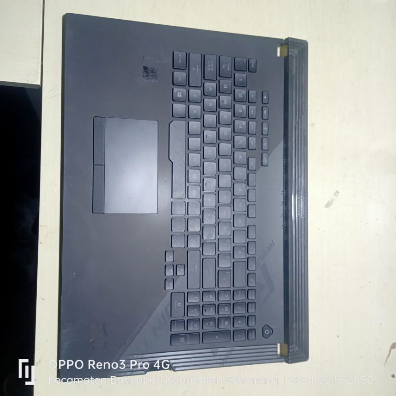 Jual Frame + Keyboard Asus ROG Strix SCAR 17 G732 / G732L / G732LV / G732LW | Shopee Indonesia