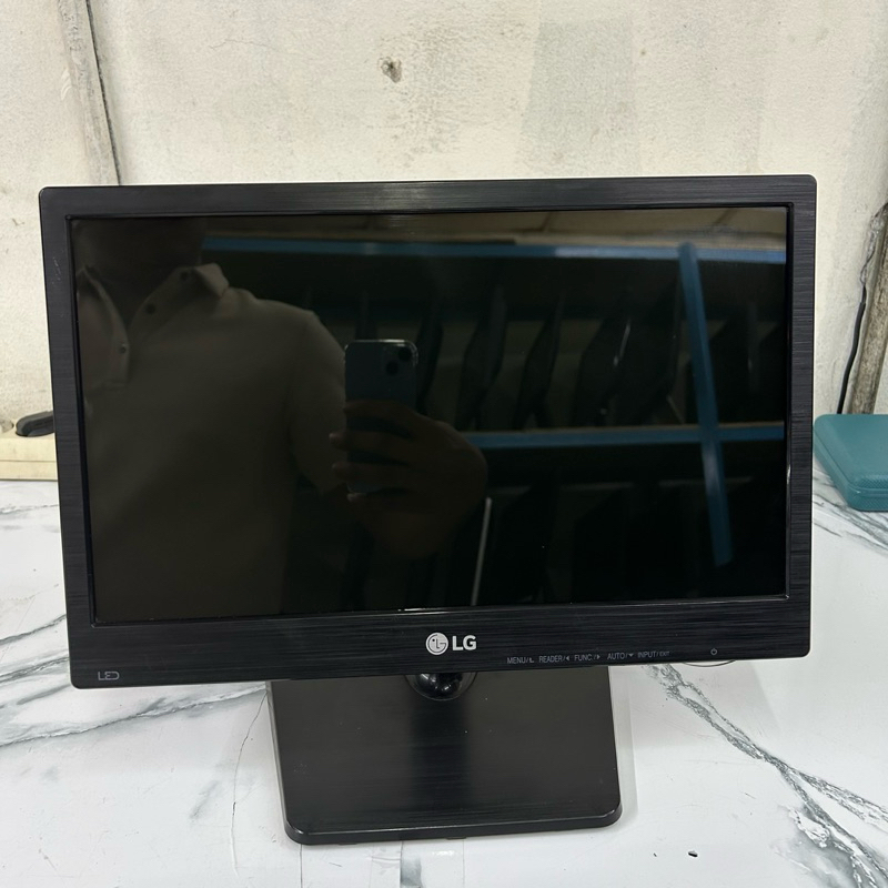 Jual monitor led LG 16 inch wide | Shopee Indonesia