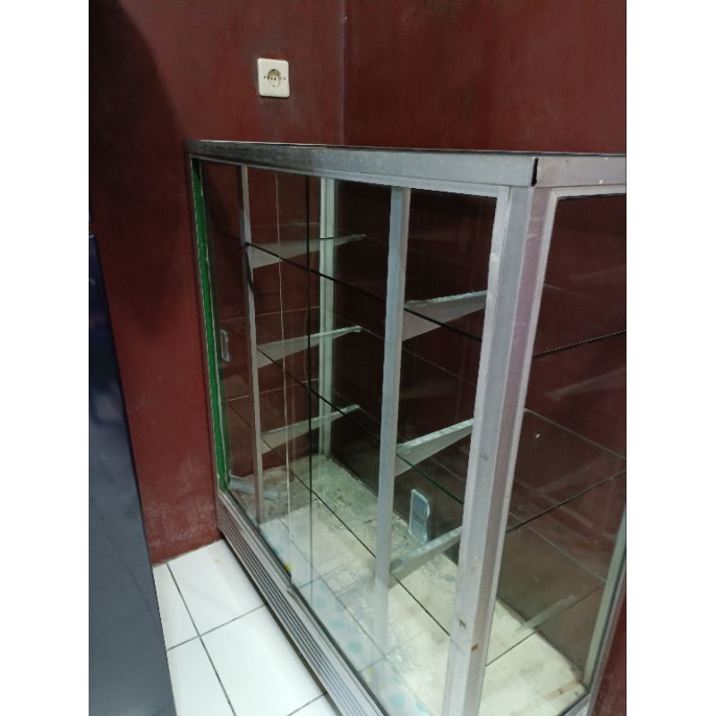 Jual Etalase Kaca 1x1 M - Display Toko - Lemari Kaca 1 meter Preloved ...