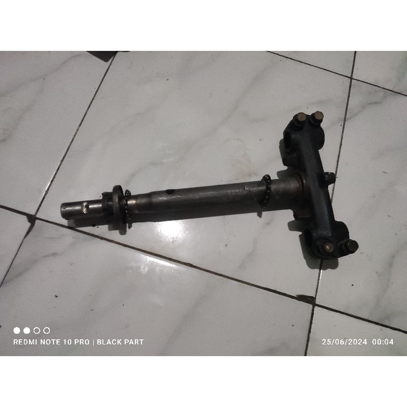 Jual T SEGITIGA DUDUKAN SHOK DEPAN MIO SMILE SPORTY MIO SOUL KARBU LPSAN | Shopee Indonesia