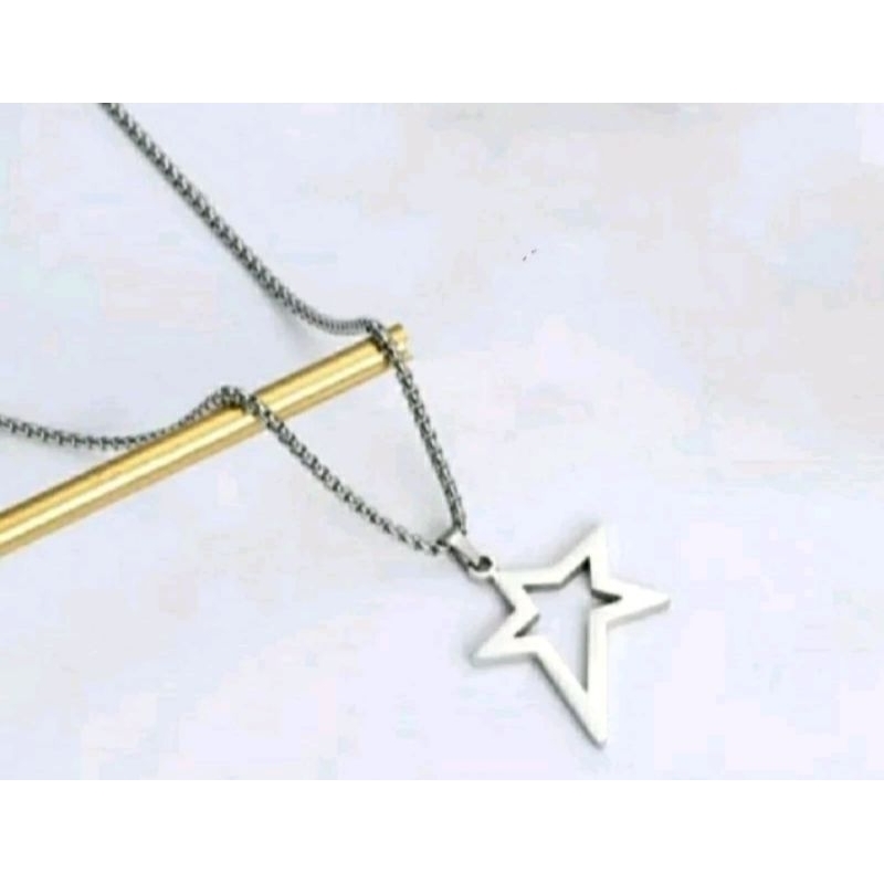 Jual KALUNG TITANIUM PRIA WANITA MODEL LIONTIN BINTANG | Shopee Indonesia