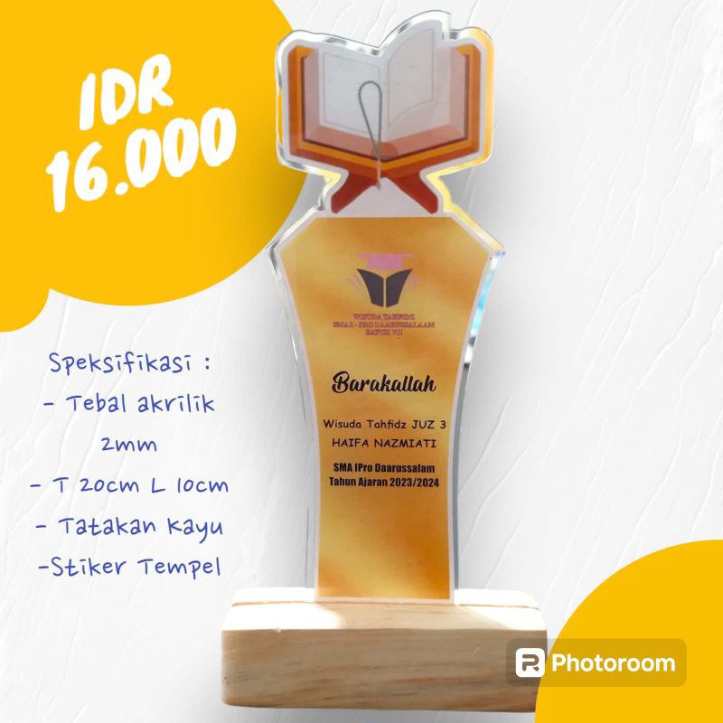 Jual PIALA AKRILIK AL-QURAN TATAKAN KAYU | Shopee Indonesia