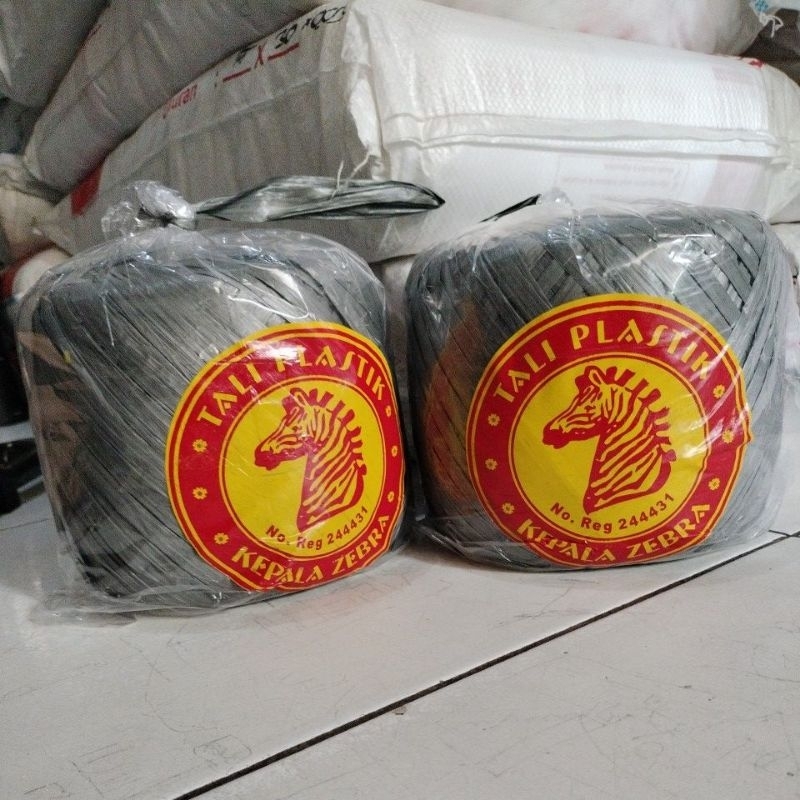 Jual Tali Rafia Hitam 1kg Tali Plastik Hitam ( MF8 ) | Shopee Indonesia