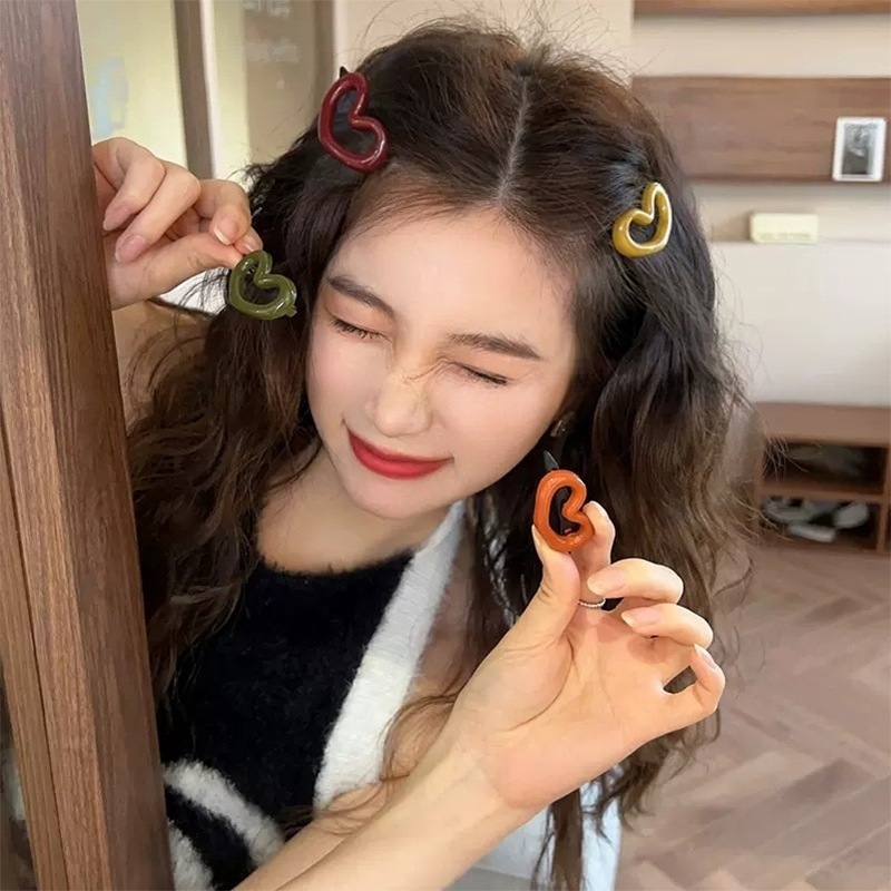 Jual JEPIT RAMBUT PONI JEPITAN RAMBUT SAMPING PIN PONI CUTE BENTUK LOVE ...
