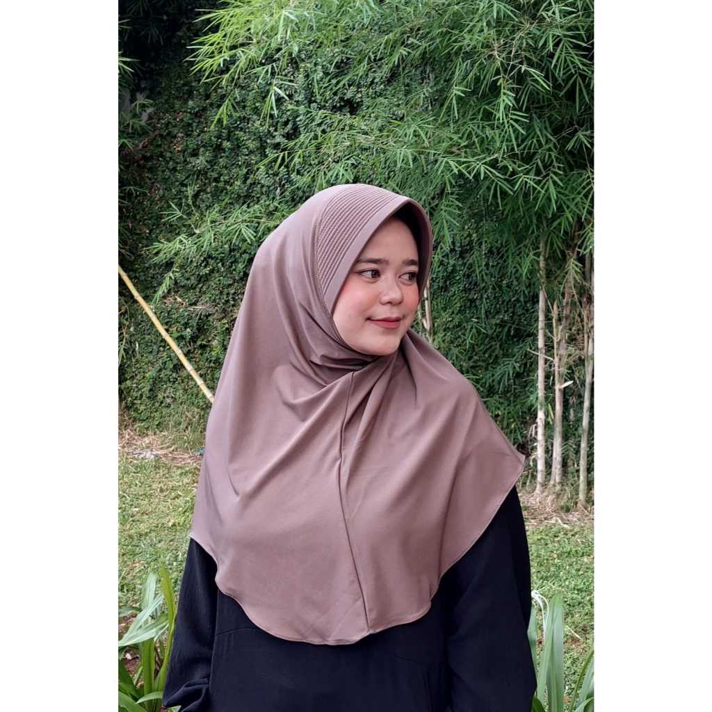 Jual Hijab instan Bergo [ PET TEBAL ] Size L | kerudung oval pet tebal / besar | Hijab sport ...