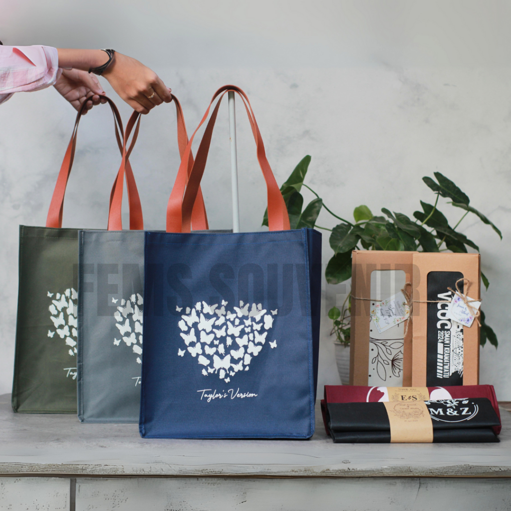 Jual Souvenir Pernikahan AIKO BAG Custom Tas Souvenir Hampers ...
