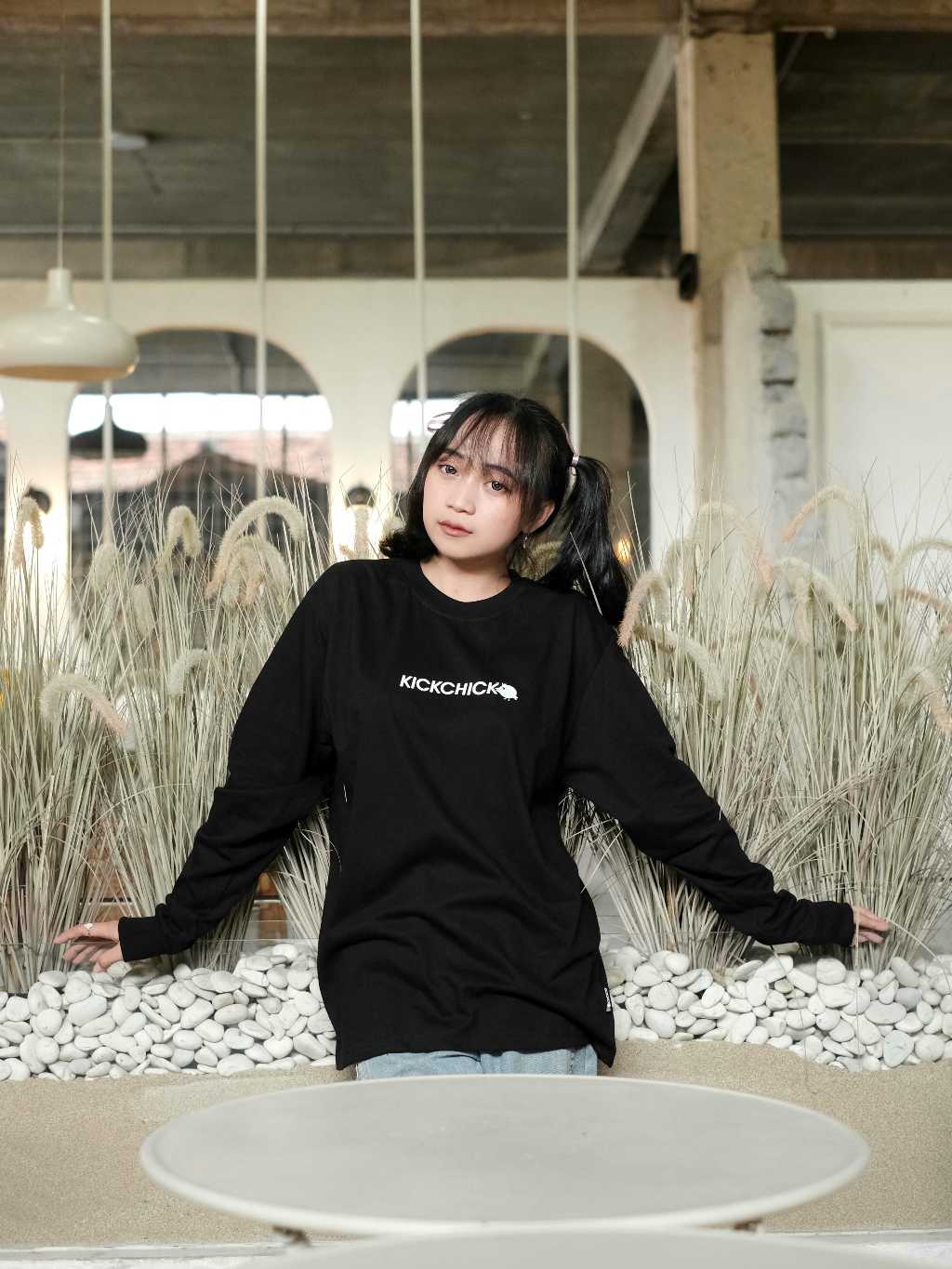 Jual Kickchick Longsleeve Logo Series Black & White | Kaos Pria Lengan ...