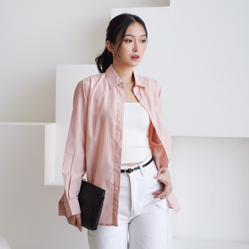 Jual SUZY SHIRT KEMEJA SALUR WANITA LAVVELA | Shopee Indonesia