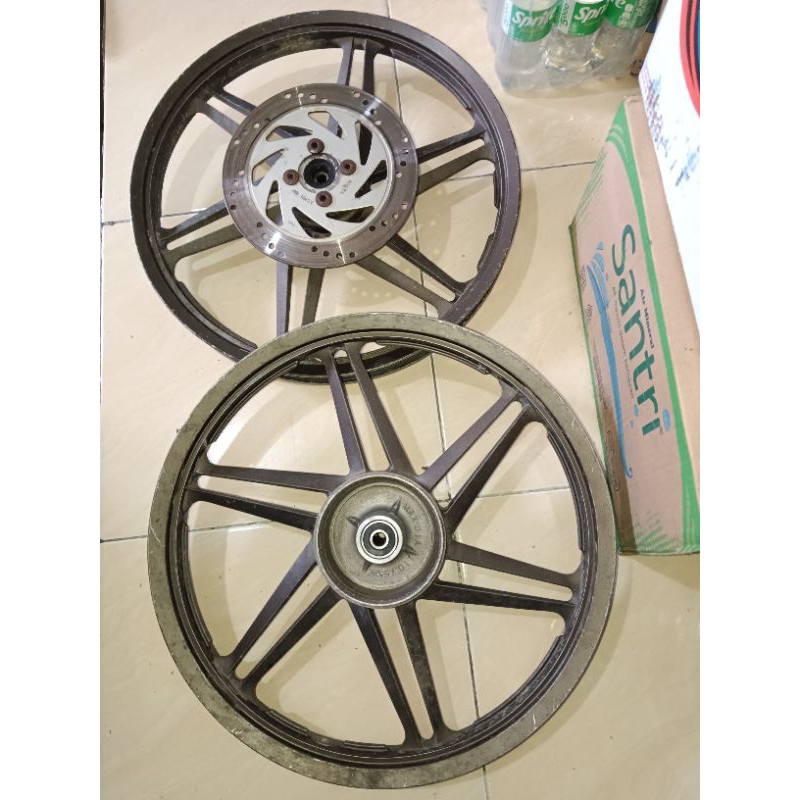 Jual Velg Depan belakang Kawasaki Zx 130 ZX130 original | Shopee Indonesia