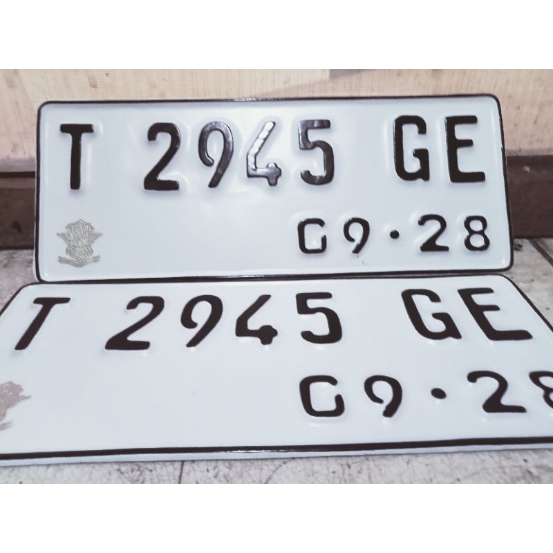 Jual Plat nomor standar putih dan hitam font baru & lama | Shopee Indonesia