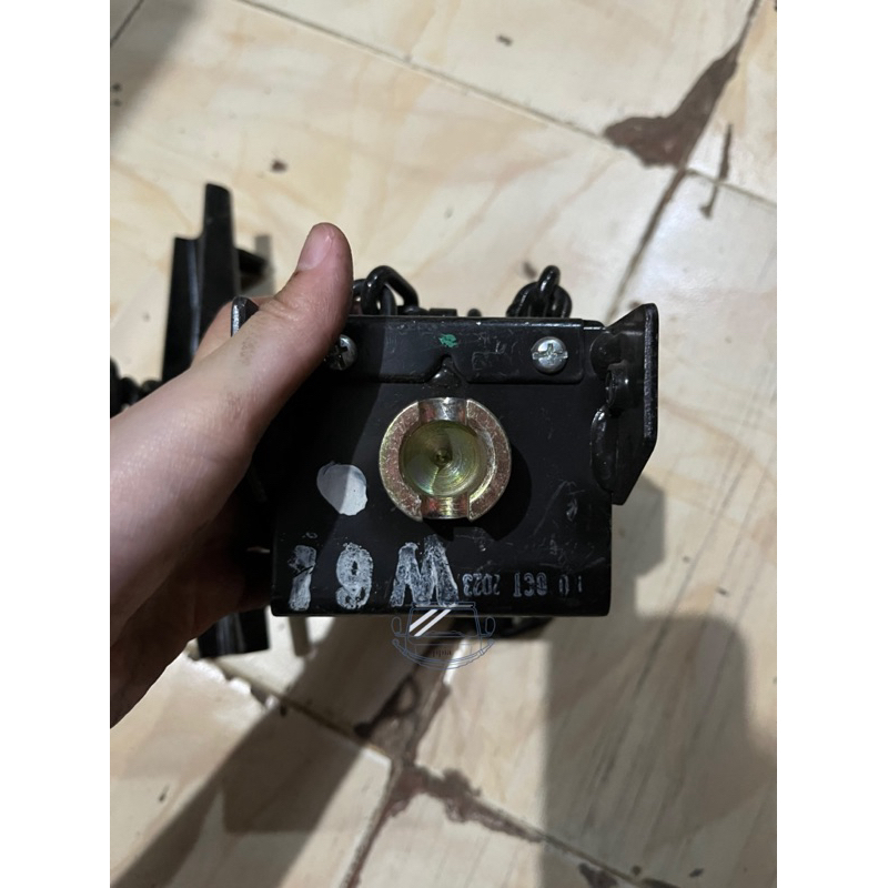 Jual gantungan ban serep canter original gantungan ban serep ps125 ...