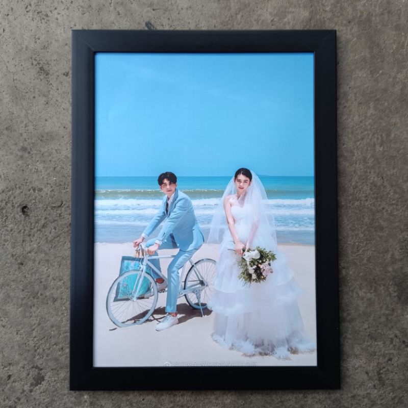 Jual PAKET CETAK FOTO 12 RP / 12RS / 30 X 45 CM + bingkai frame figura ...