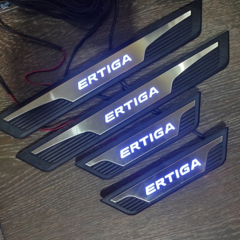 Jual sill plate silplate samping pintu mobil Suzuki ertiga lama 2011 ...