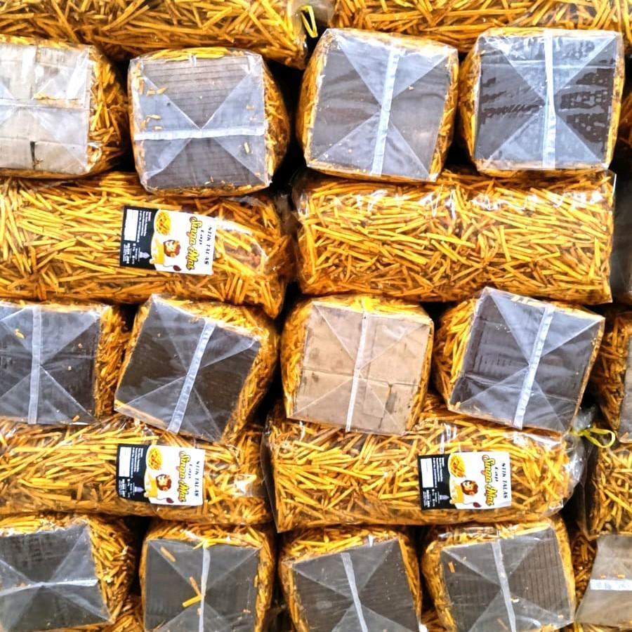 Jual Stik Talas 1kg Tebal Renyah Gurih Keripik Talas Mbote Crispy Empuk ...