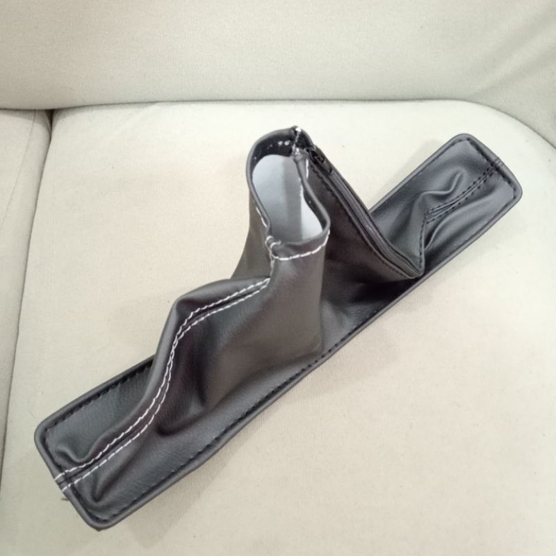 Jual FORTUNER INNOVA HILUX SARUNG BOOT REM TANGAN ORIGINAL BARU MOBIL ...